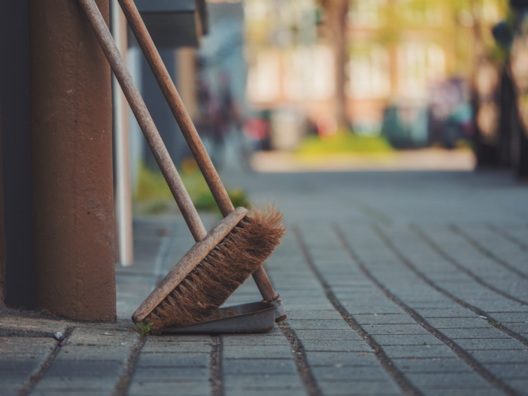 5 Different Types of Brooms and their Uses in Housekeeping